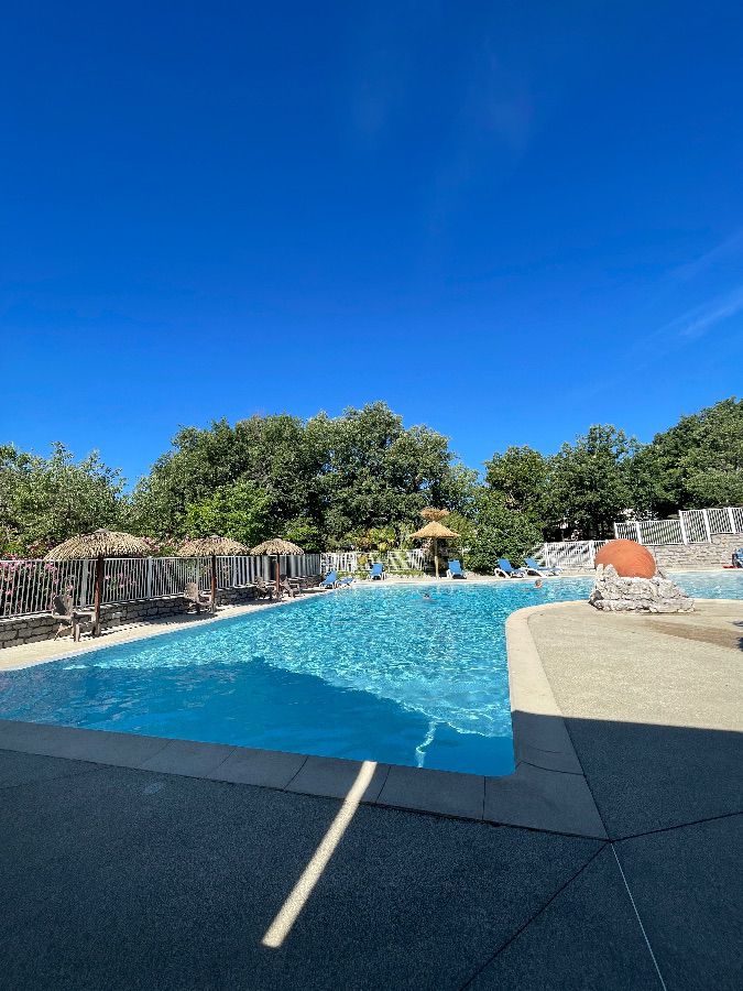 Camping Les Cigales - Guide Gay Berrias et Casteljau Gay Vallon-Pont-d ...